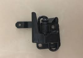Buy online Door Hinge lower to suit Mercedes Actros MP3 R/H in Victoria ...